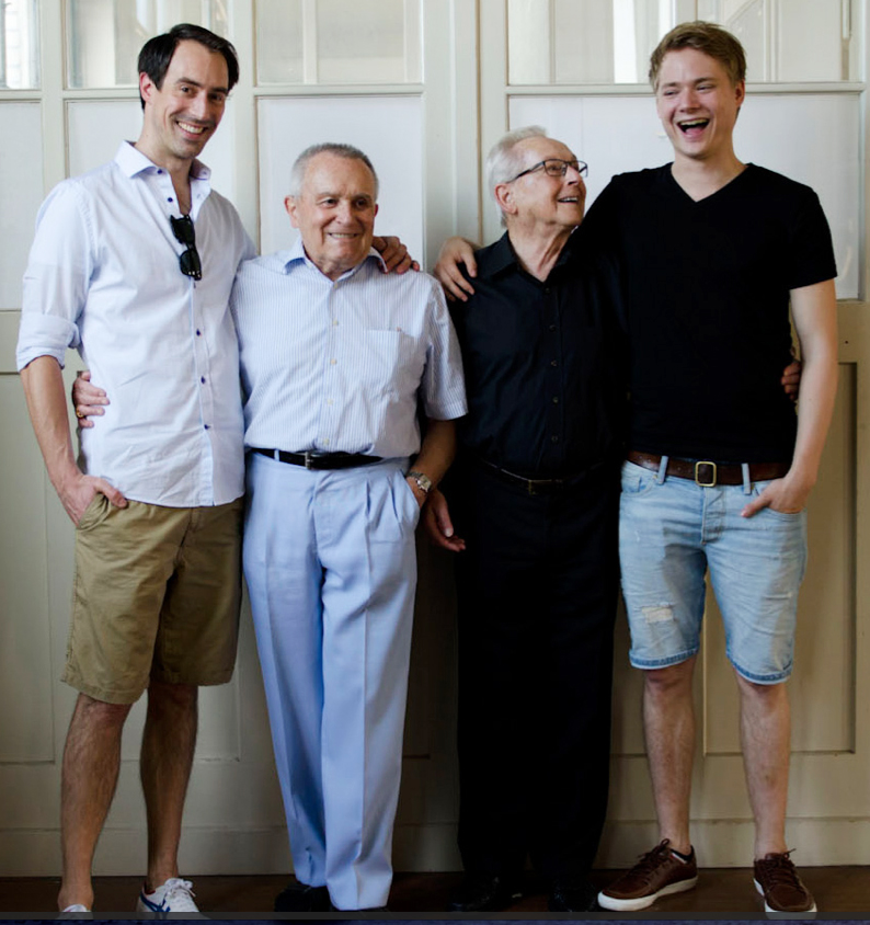 Revealing Lesbian Novel by Melanie Mitzner | Lesbian Game Changers